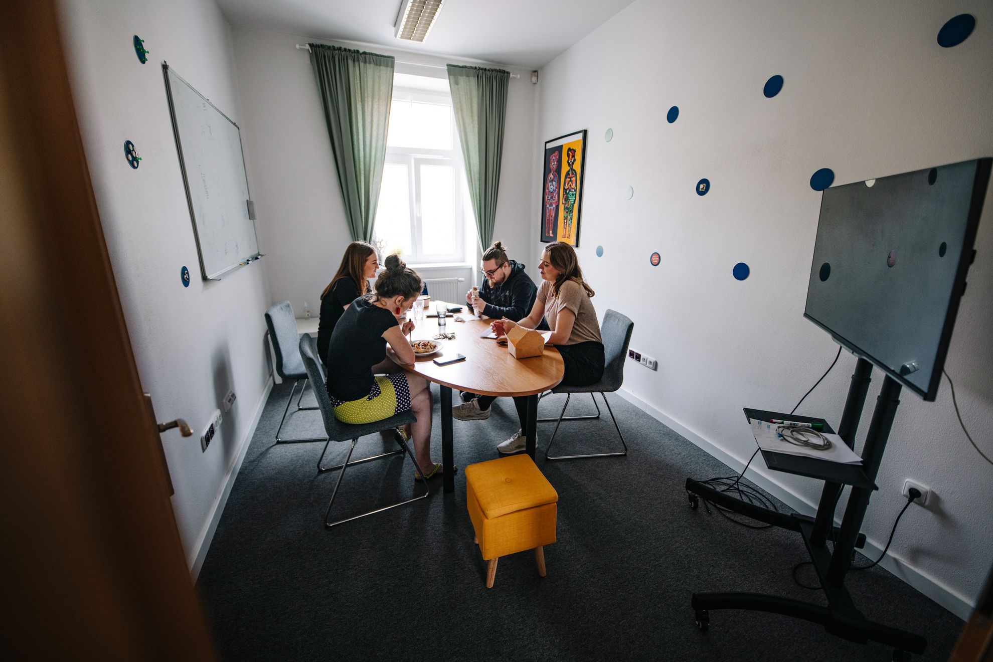 🔥 Content Marketing Specialista – Práce v NMS Market Research | Cocuma