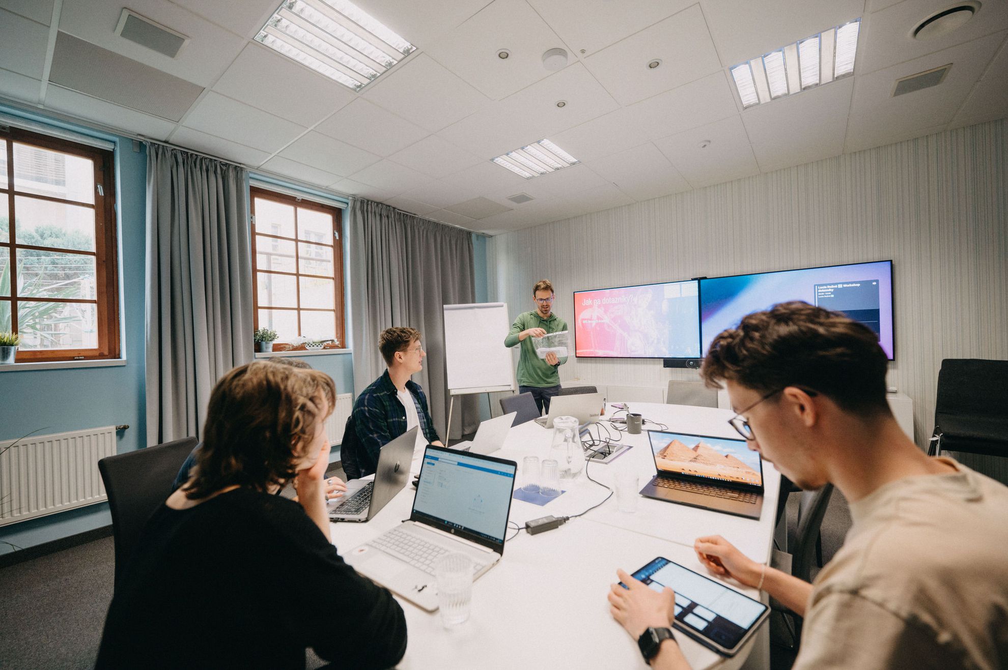 🟦 Sociolog | Marketingový výzkum – Práce v NMS Market Research | Cocuma